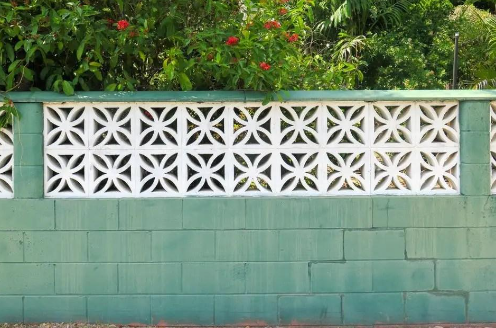 15 Inspirasi Desain Pagar Roster Minimalis Modern yang Cantik dan Estetik