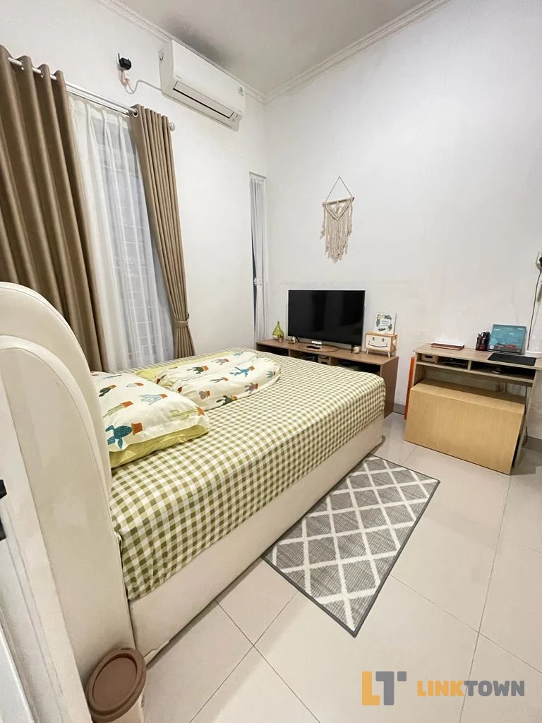 Rumah Second Perumahan Pinewood Topaz Regency Full Furnished Nego ...